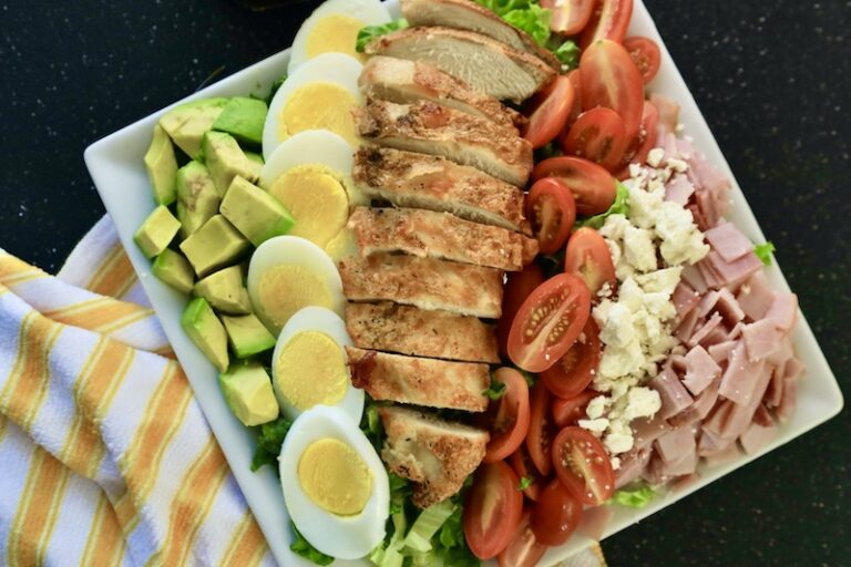 Crispy Chicken Cobb Salad - Lean Bellas Kitchen