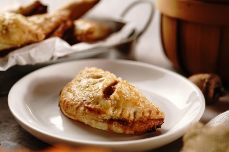 Easy Apple Hand Pies - Lean Bellas Kitchen